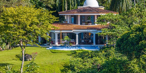 Escaleras, Dominical, Costa Rica being shown by LX Costa Rica with MLS ...